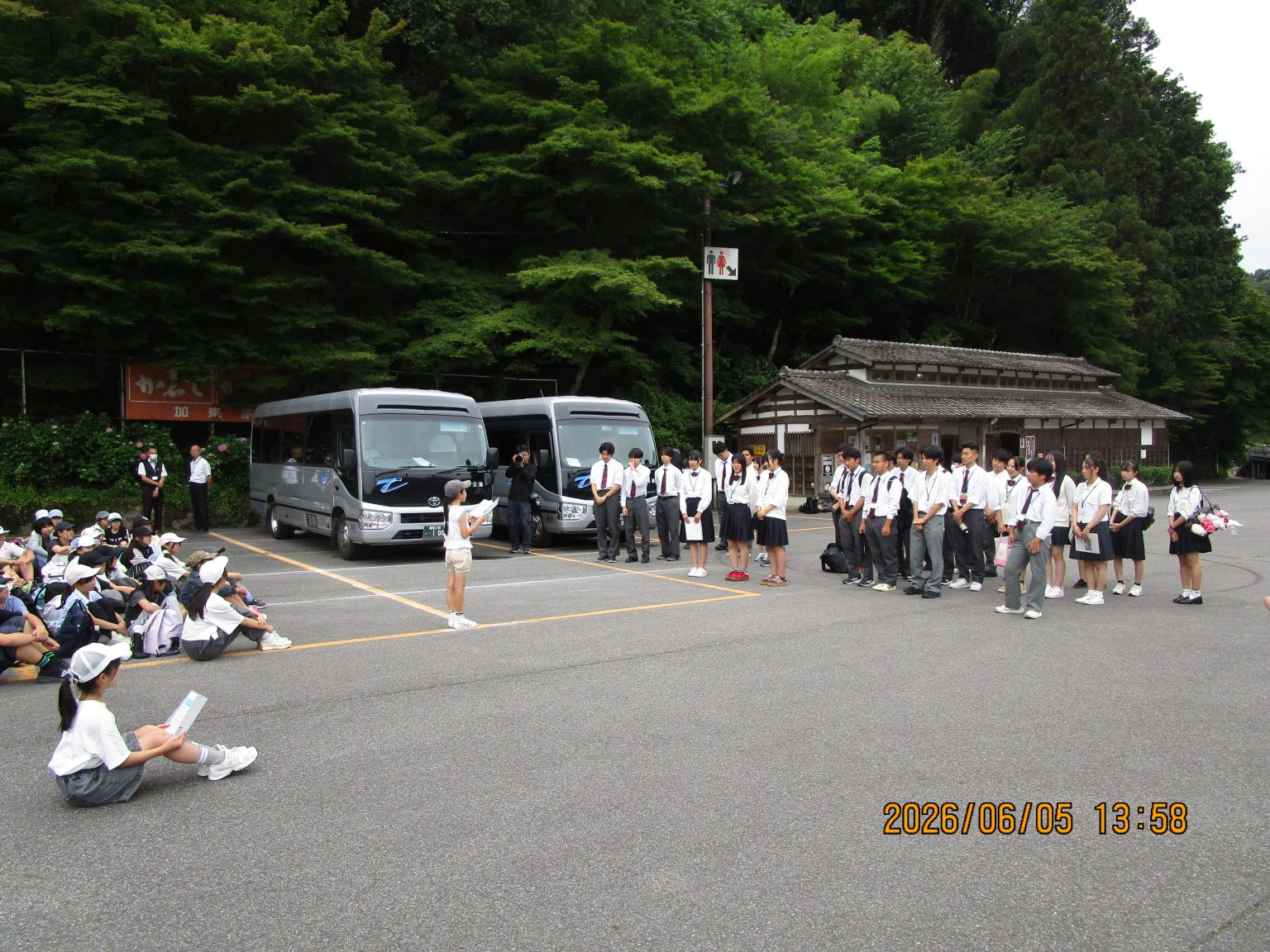 高校生トラベル® 「小学校総合学習プロデュース」（前山小学校・中金小学校6年生足助のまち散策） – 愛知県立足助高等学校